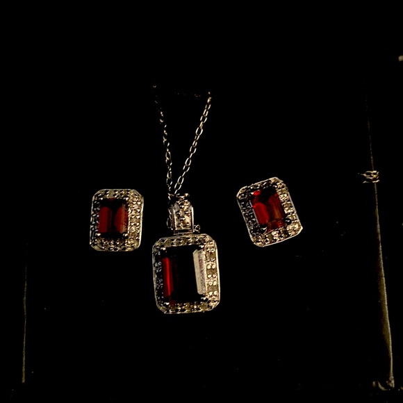 R.H. Macy and Co. fine jewerly | Jewelry | Fine Garnet Jewelery Set ...